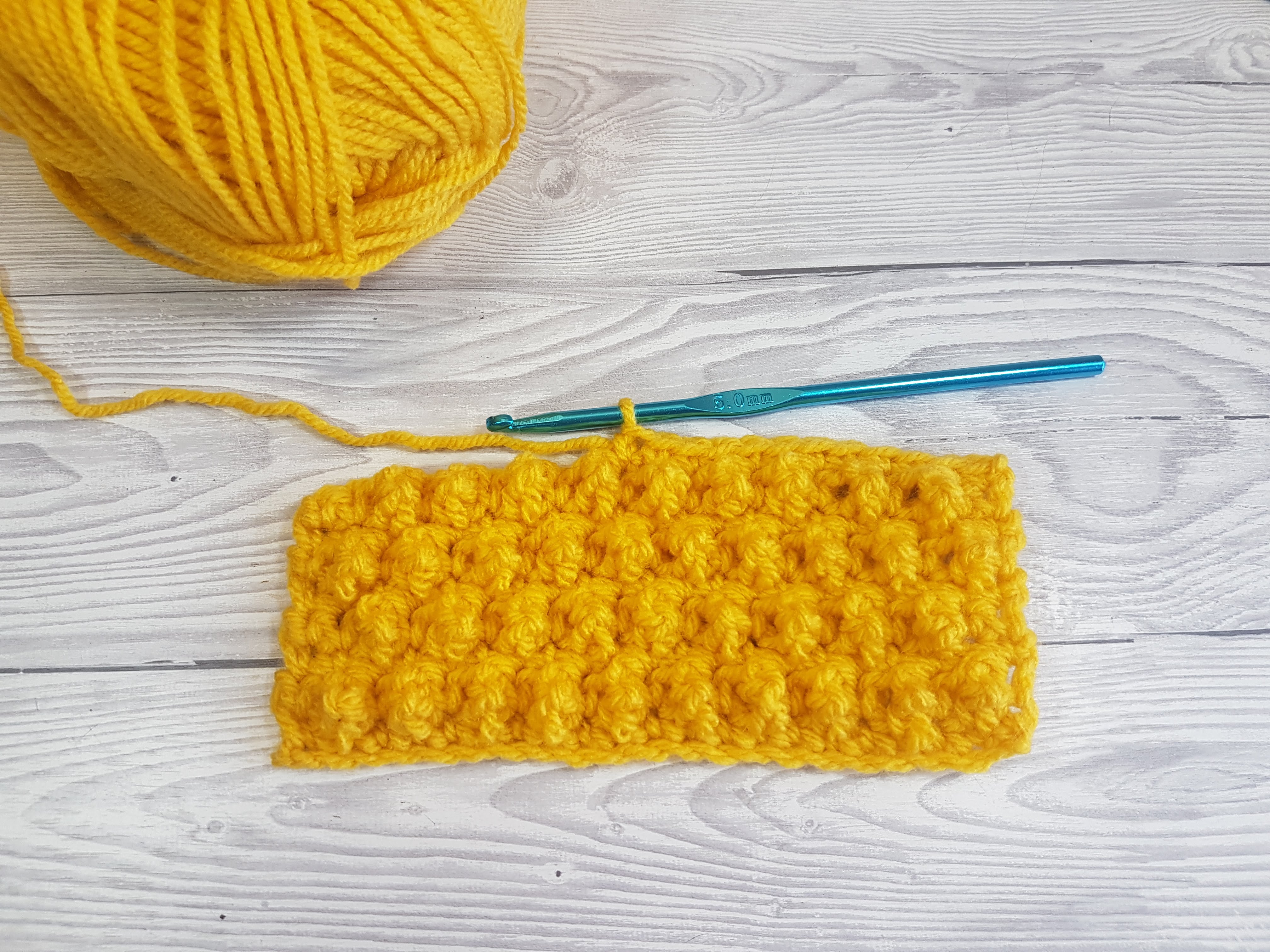 Offset Cobble Stitch (Crochet Tutorial & Video) - Crafting Happiness